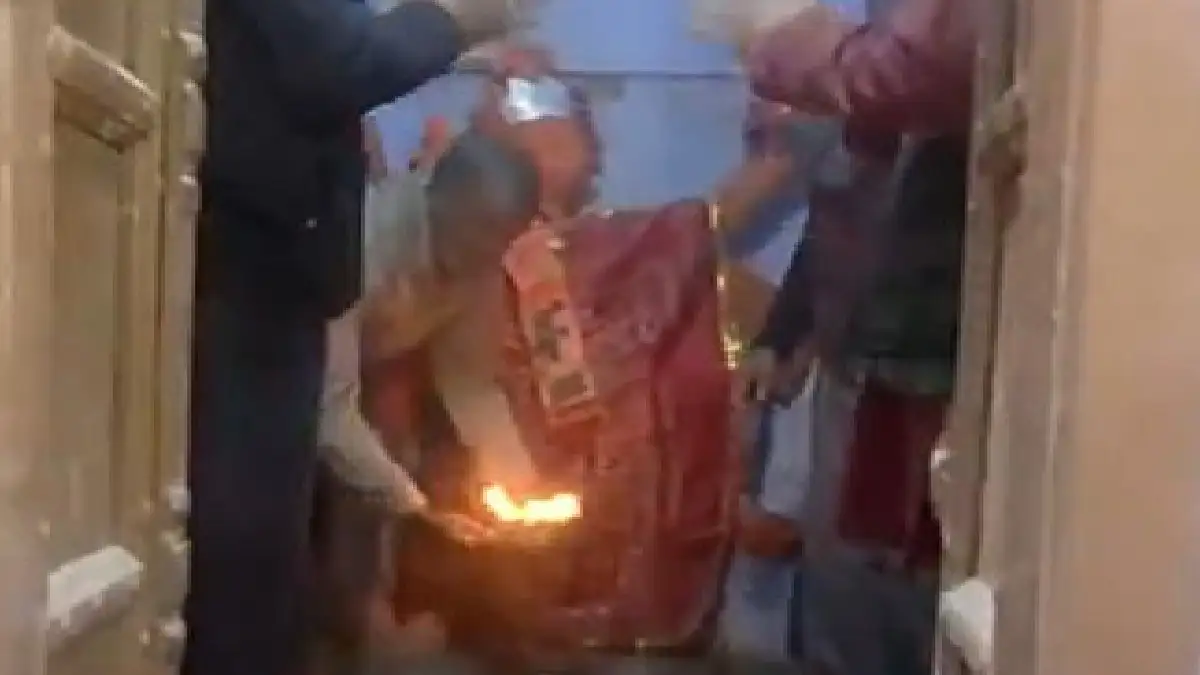 46 ఏళ్ళ తర్వాత యూపీలోని శివాలయంలో పూజలు – Nijam Today