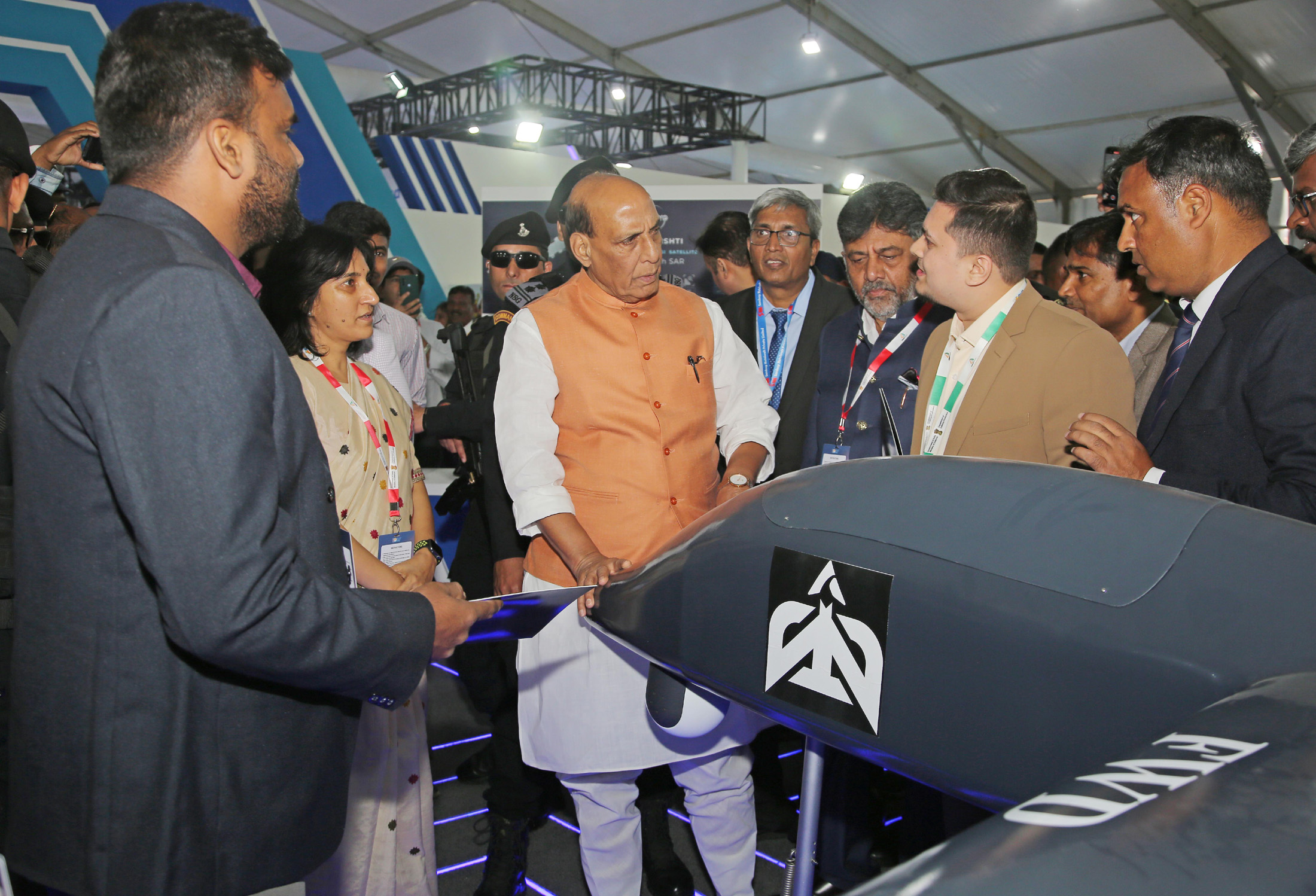 బెంగుళూరులో అద్భుతంగా ప్రారంభమైన ఎయిర్ షో – Nijam Today